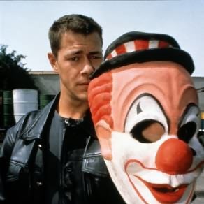 Photos et affiches de la série Le Clown - AlloCiné