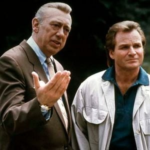 Photos et affiches de la série Inspecteur Derrick - AlloCiné