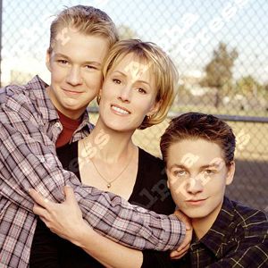 Kate Brasher - Série TV 2001 - AlloCiné