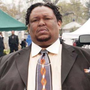 Robert F. Chew - AlloCiné