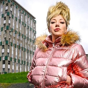 Mandy - Série TV 2020 - AlloCiné