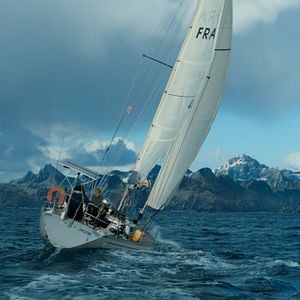 Soudain seuls - Film 2023 - AlloCiné