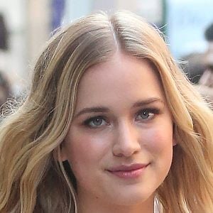Elizabeth Lail - AlloCiné