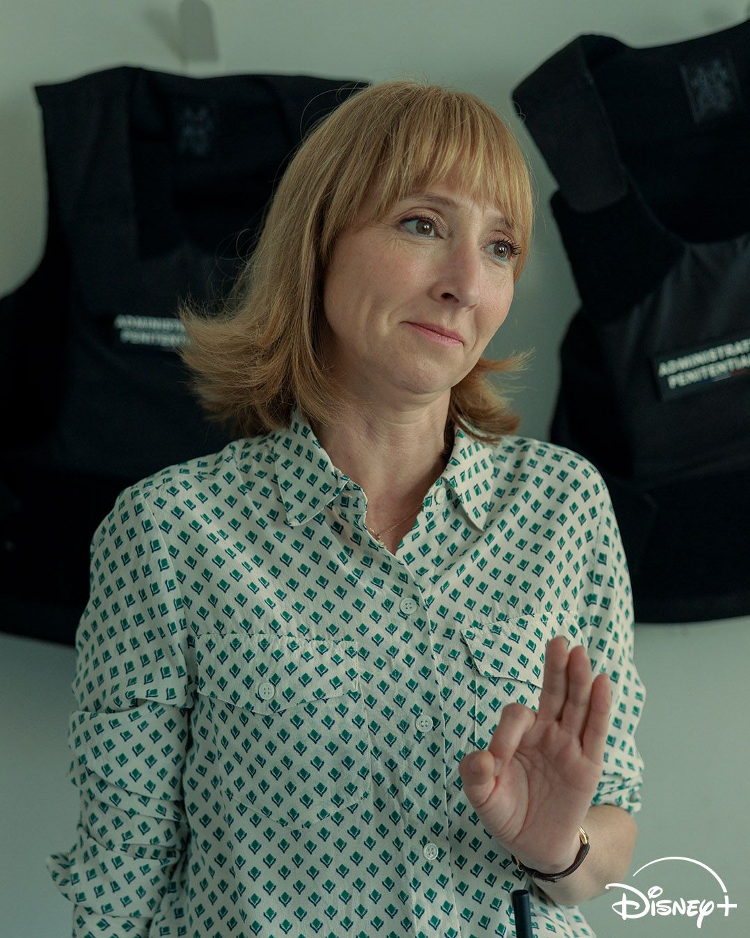 Surveillant ! - Série TV 2026 - AlloCiné