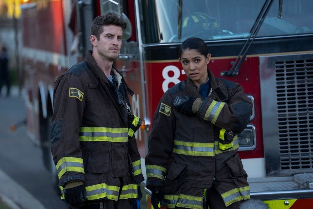 Photo de Jake Lockett - Chicago Fire : Photo Jake Lockett, Miranda Rae ...
