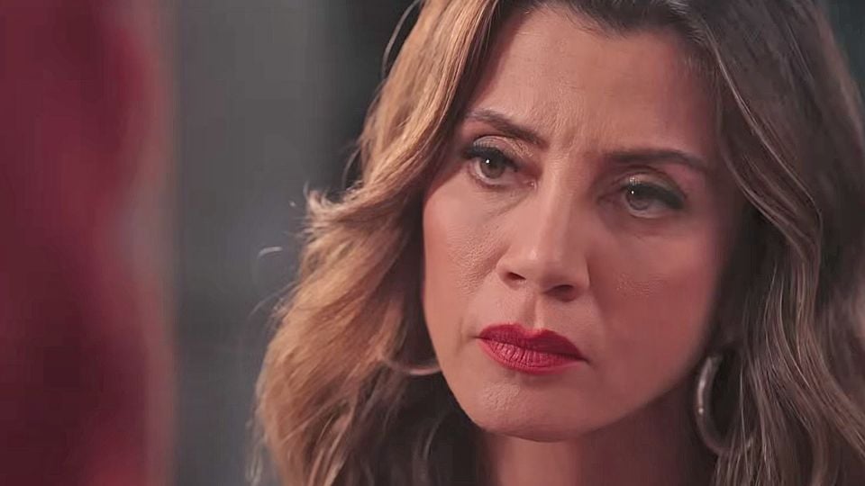 Les Lettres du passé - saison 1 Bande-annonce VO STEN - Trailer Les ...