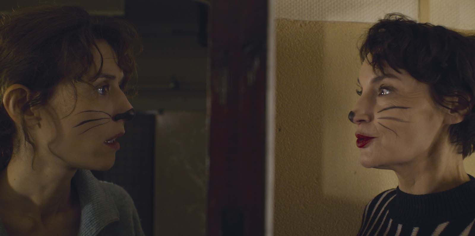 Iris : Iris : Photo Doria Tillier, Jeanne Balibar - 3 sur 8 - AlloCiné