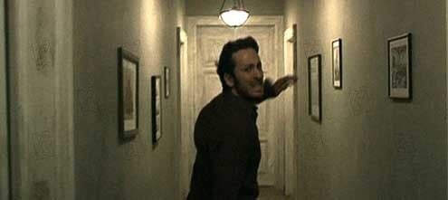 Photo du film Ils - Photo 7 sur 33 - AlloCiné