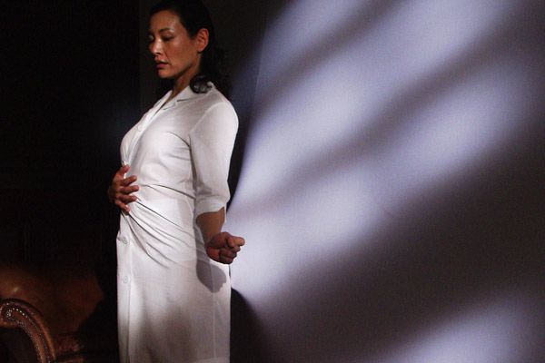 Photo de Jiang Wen - Le Soleil se lève aussi : Photo Joan Chen, Jiang Wen - Photo 43 sur 52 ...