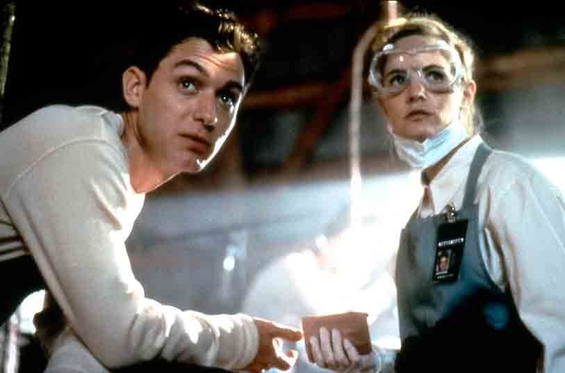 Photo du film eXistenZ - Photo 13 sur 17 - AlloCiné