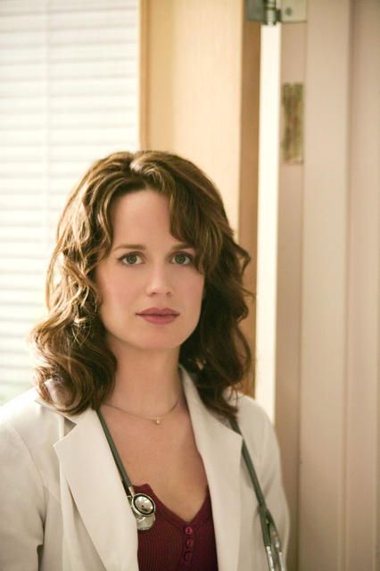 Photo de Elizabeth Reaser - Saved : Photo Elizabeth Reaser - AlloCiné