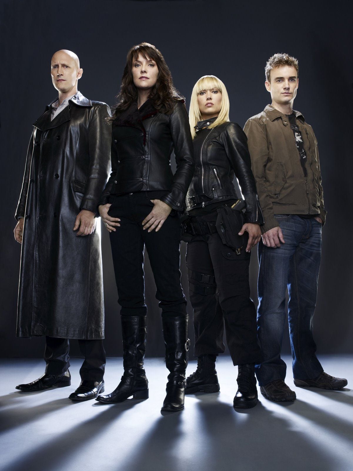 Sanctuary Photo Amanda Tapping Emilie Ullerup Christopher Heyerdahl