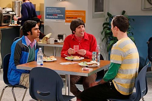 Photo de Simon Helberg - The Big Bang Theory : Photo Jim Parsons, Kunal Nayyar, Simon Helberg ...