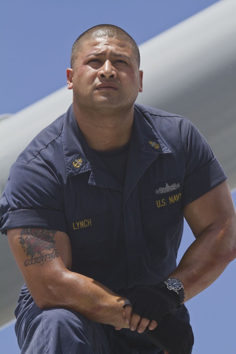 Photo de Peter Berg - Battleship : Photo Peter Berg - Photo 13 sur 138 ...