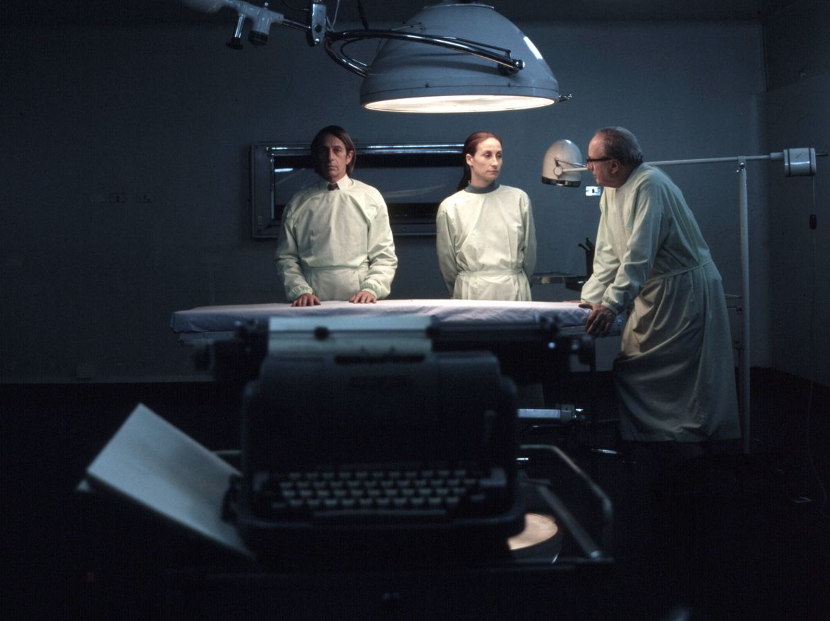 Photo du film Post Mortem - Photo 6 sur 13 - AlloCiné