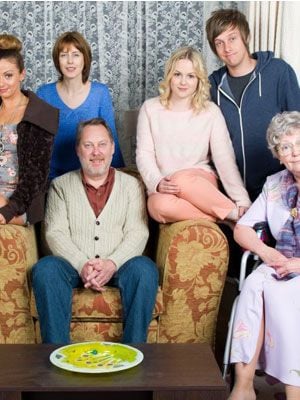 Hebburn - Série TV 2012 - AlloCiné