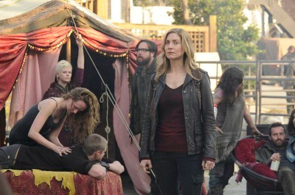 Revolution (2012) : Revolution (2012) : Photo Zak Orth, Elizabeth ...