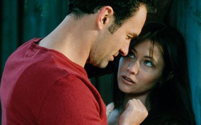 Dans "Charmed": Amoureux sur le petit écran comme à la ville ! Ces ...