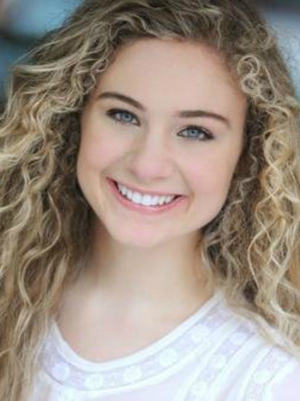 Lizzy Declement - AlloCiné