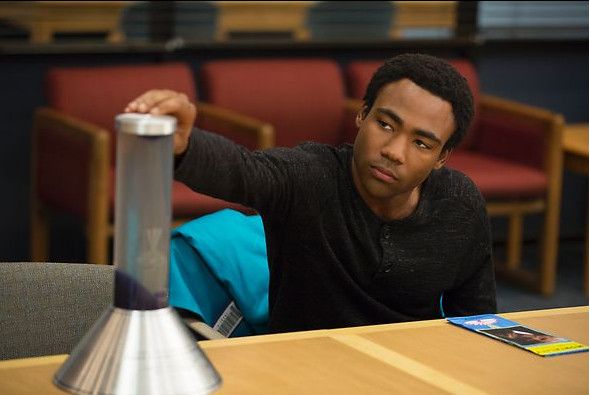 Community : Community : Photo Donald Glover - 159 sur 356 - AlloCiné