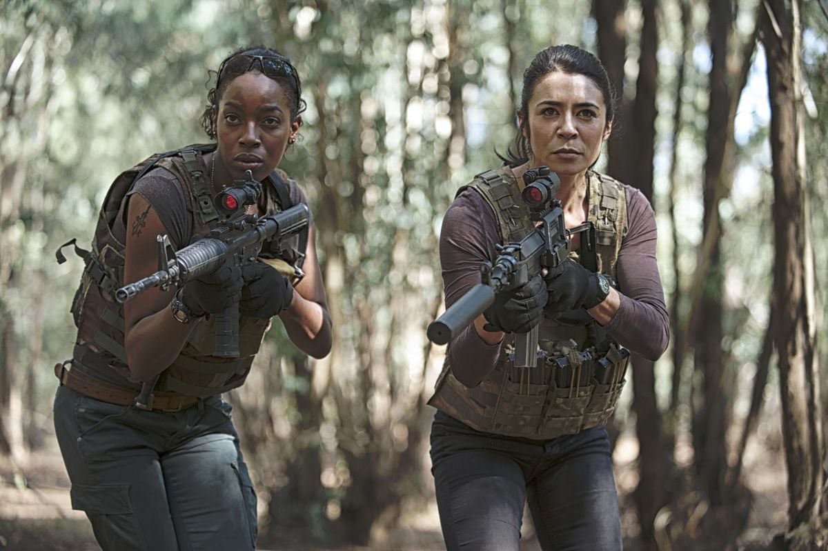 Strike Back : Strike Back : Photo Michelle Lukes, Milauna Jackson - 139 ...
