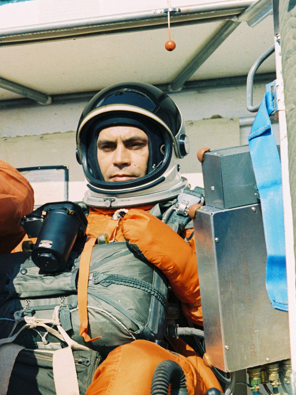 Affiche du film Angry Sky - Photo 6 sur 6 - AlloCiné