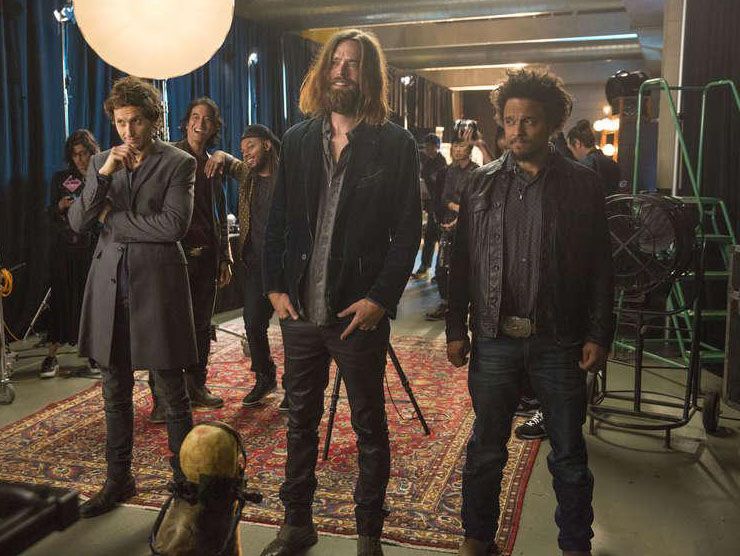 Photo de Tanc Sade - Roadies : Photo Christopher Backus, Tanc Sade ...