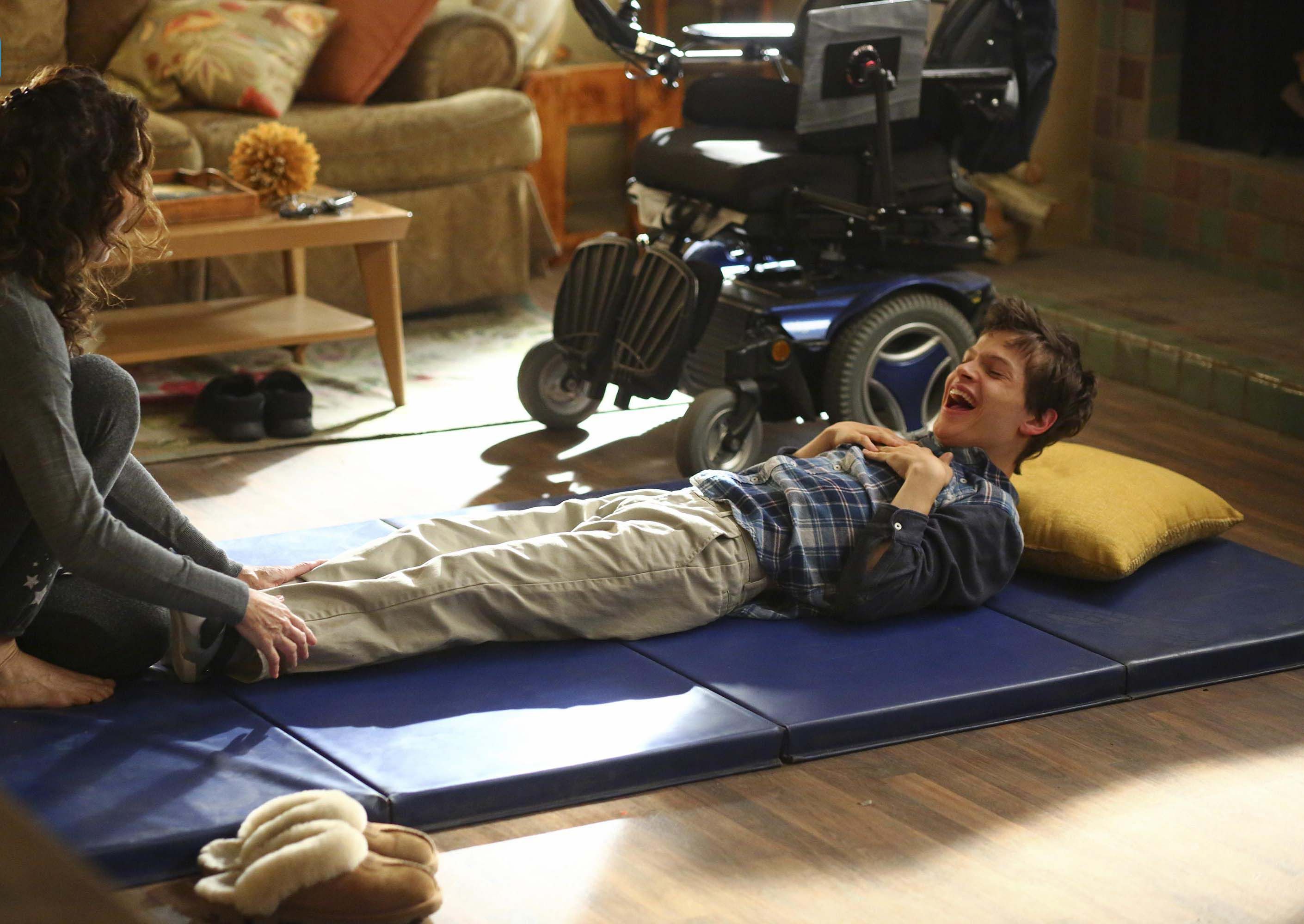 Speechless : Speechless : Photo Micah Fowler, Minnie Driver - 228 sur ...