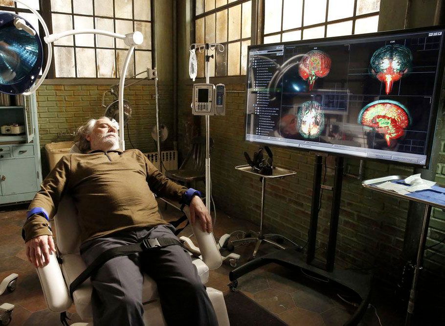 Poster Blacklist saison 4 - Affiche 301 sur 1010 - AlloCiné