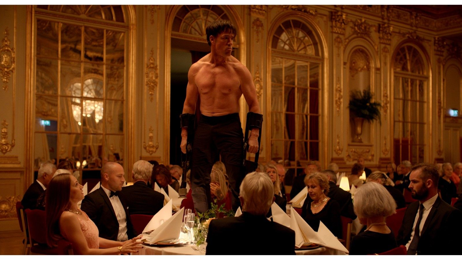Photo de Terry Notary - The Square : Photo Terry Notary - Photo 0 sur 5 ...