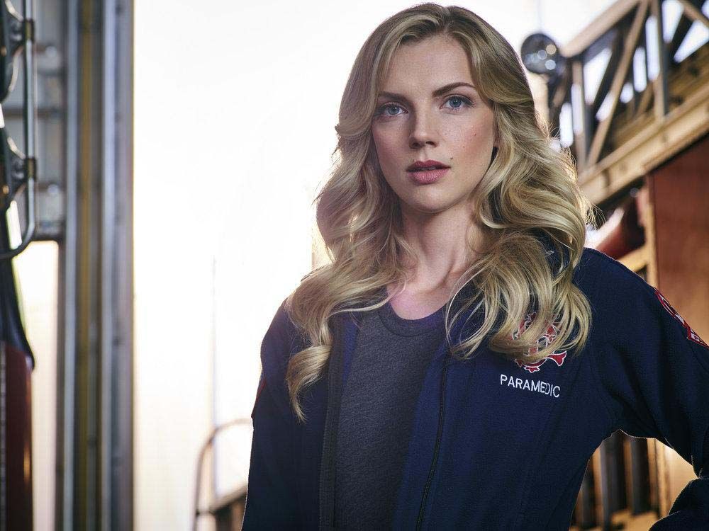 Chicago Fire Photo Kara Killmer 405 Sur 1170 Allociné