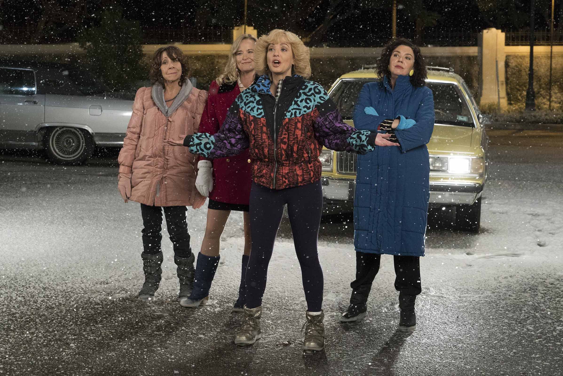 Les Goldberg : Les Goldberg : Photo Mindy Sterling, Stephanie Courtney ...