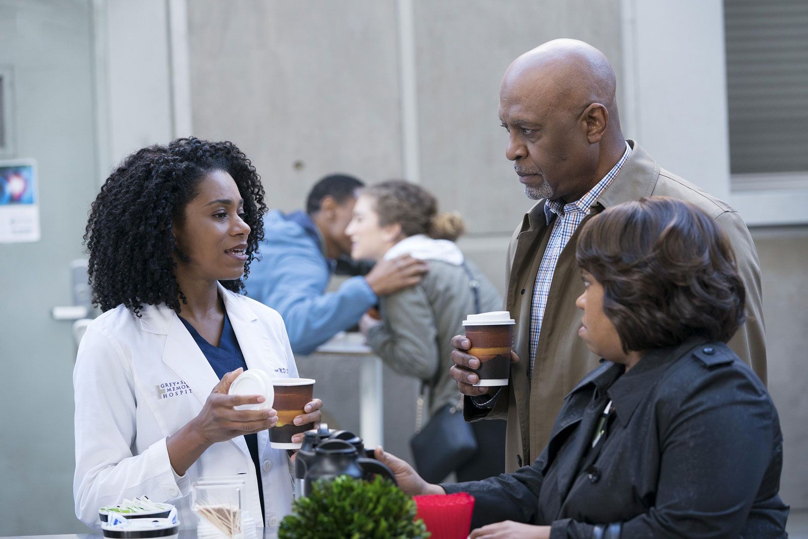 Photo de Kelly McCreary - Grey's Anatomy : Photo James Pickens Jr ...