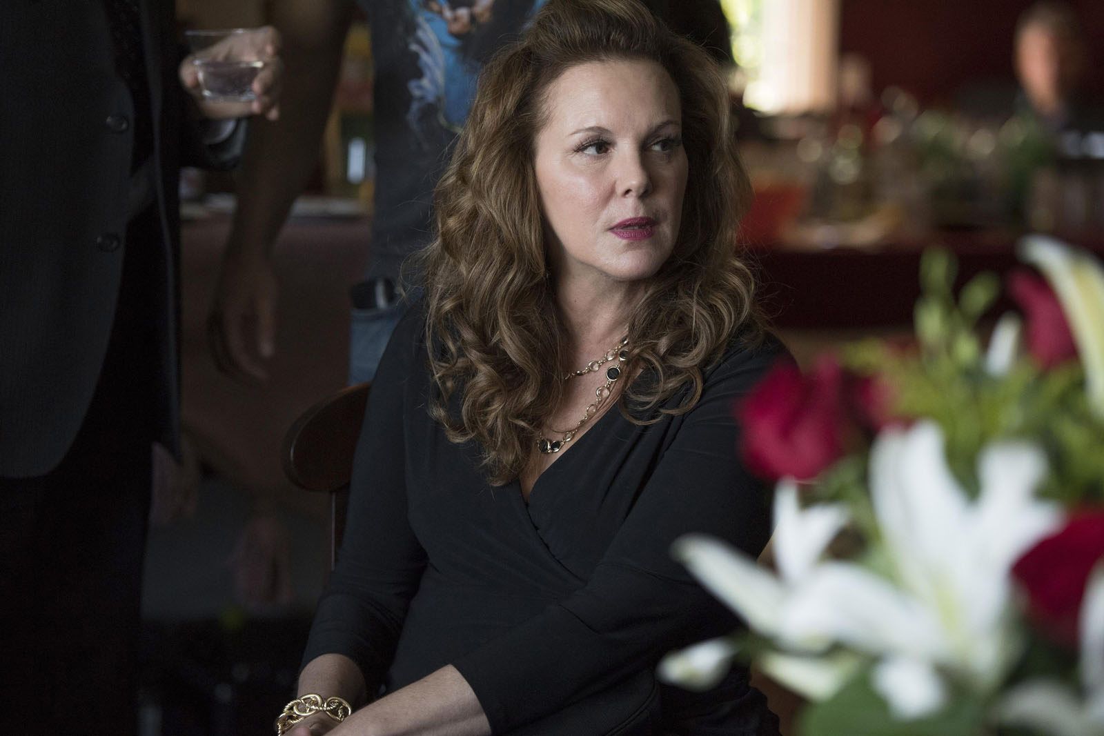 Sharp Objects : Sharp Objects : Photo Elizabeth Perkins - 16 sur 30 - AlloCiné