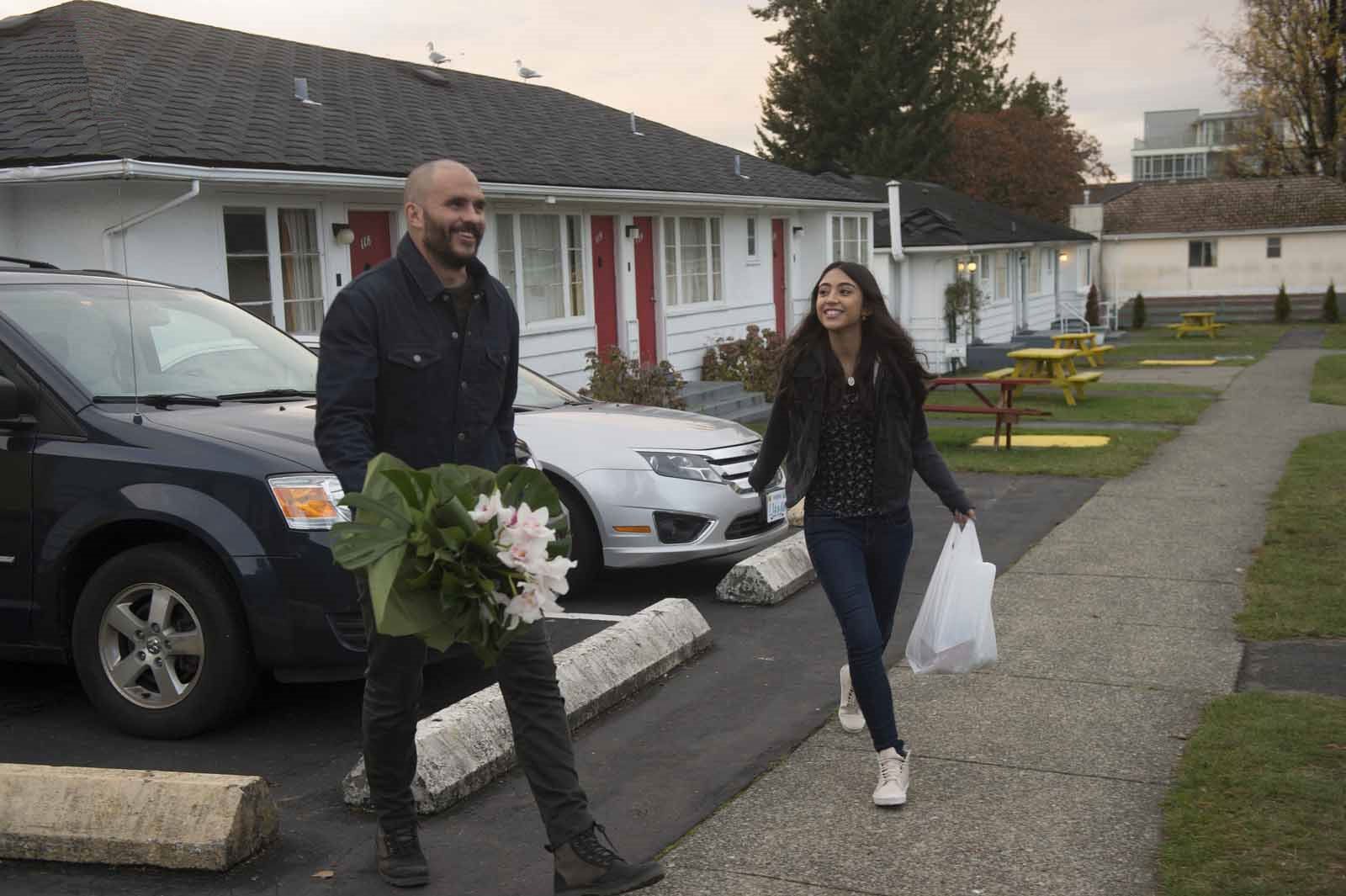 SIX : SIX : Photo Juan Pablo Raba, Jessica Garza - 2 sur 79 - AlloCiné