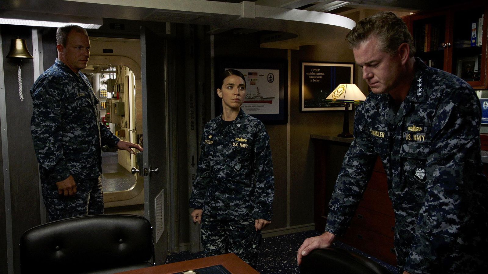 Photo de Marissa Neitling - The Last Ship : Photo Adam Baldwin, Marissa ...