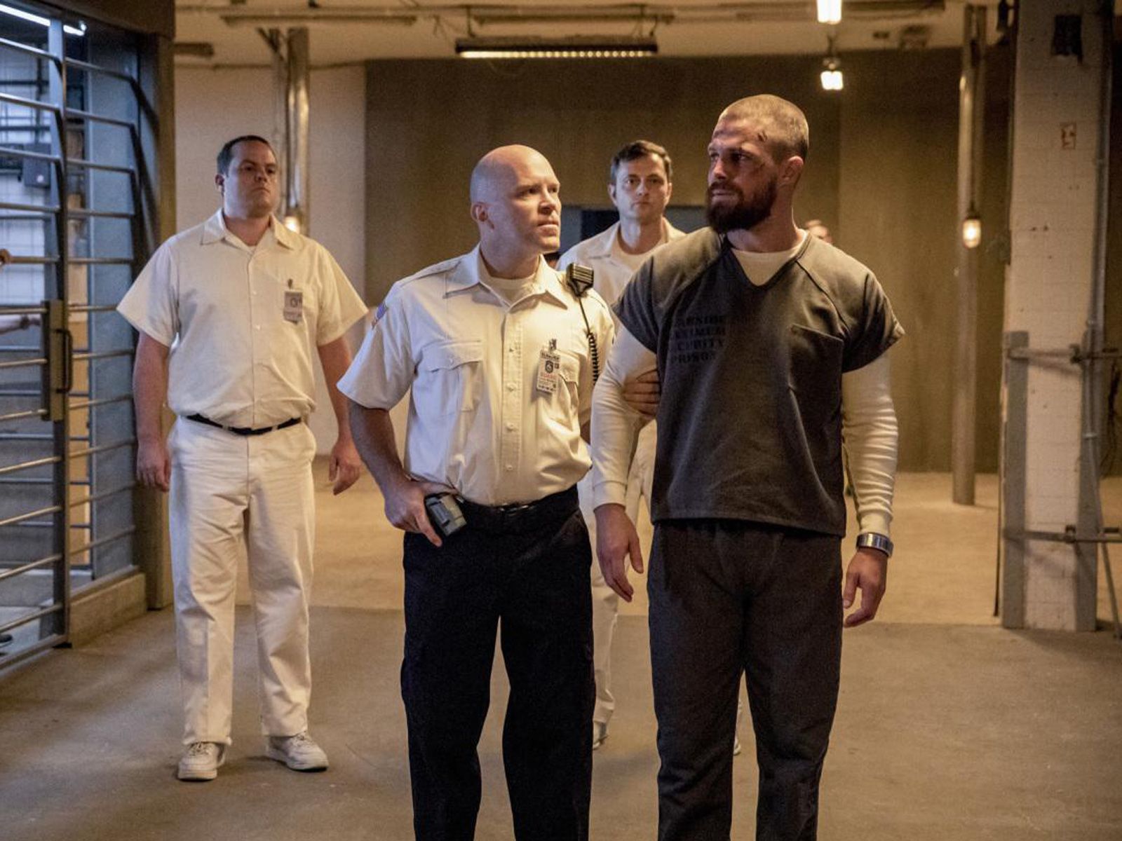 Arrow : Arrow : Photo Josh Blacker, Stephen Amell - 288 sur 1200 - AlloCiné