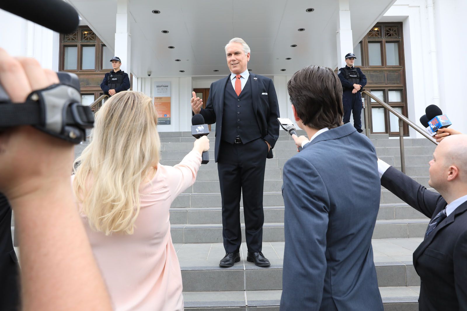 Photo de Damien Garvey - Rake (2010) : Photo Damien Garvey - Photo 0 sur 2 - AlloCiné