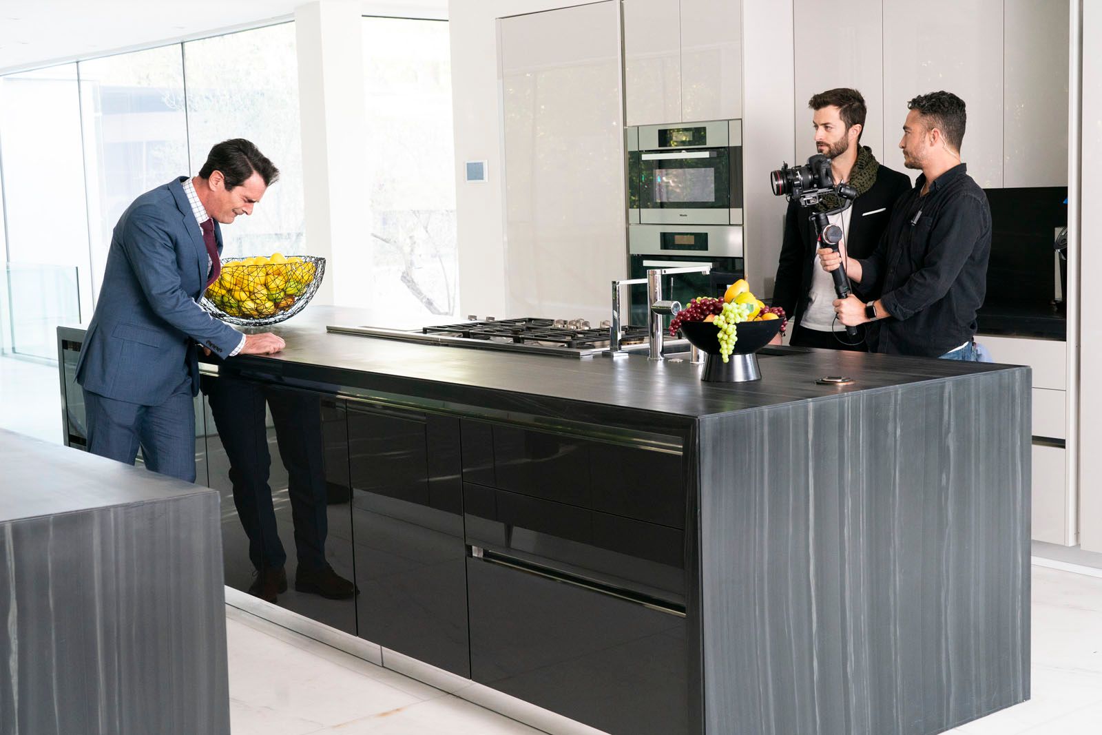 Modern Family : Modern Family : Photo Eric Tiede, Ty Burrell - 159 sur ...