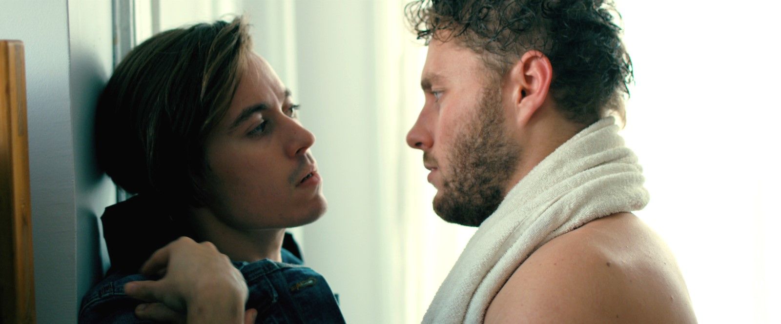 Photo du film Hooked - Photo 6 sur 11 - AlloCiné