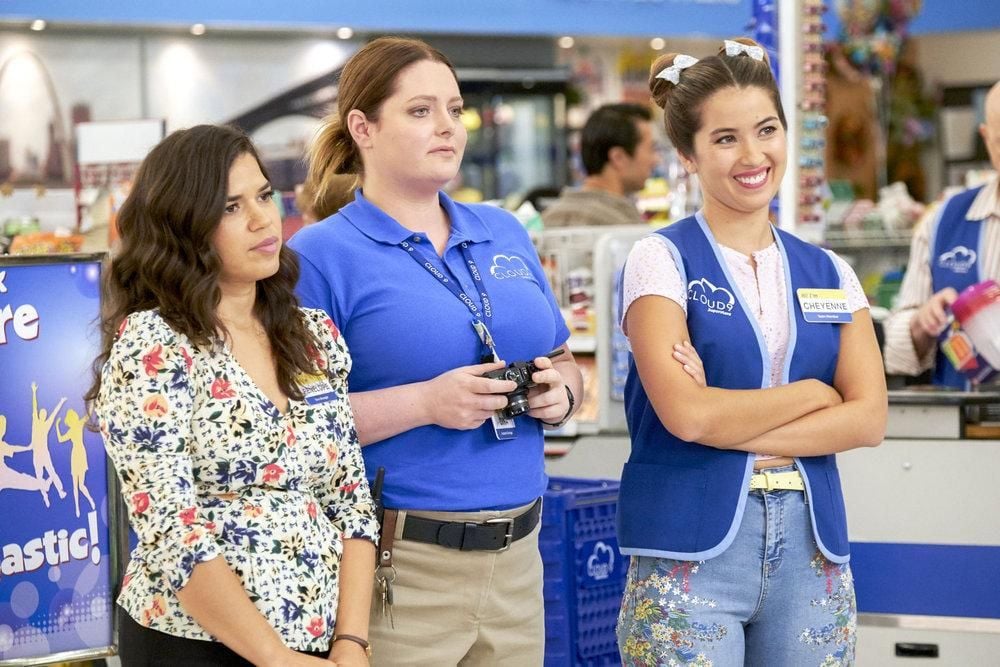 Superstore : Photo America Ferrera, Lauren Ash, Nichole Bloom - 112 sur ...