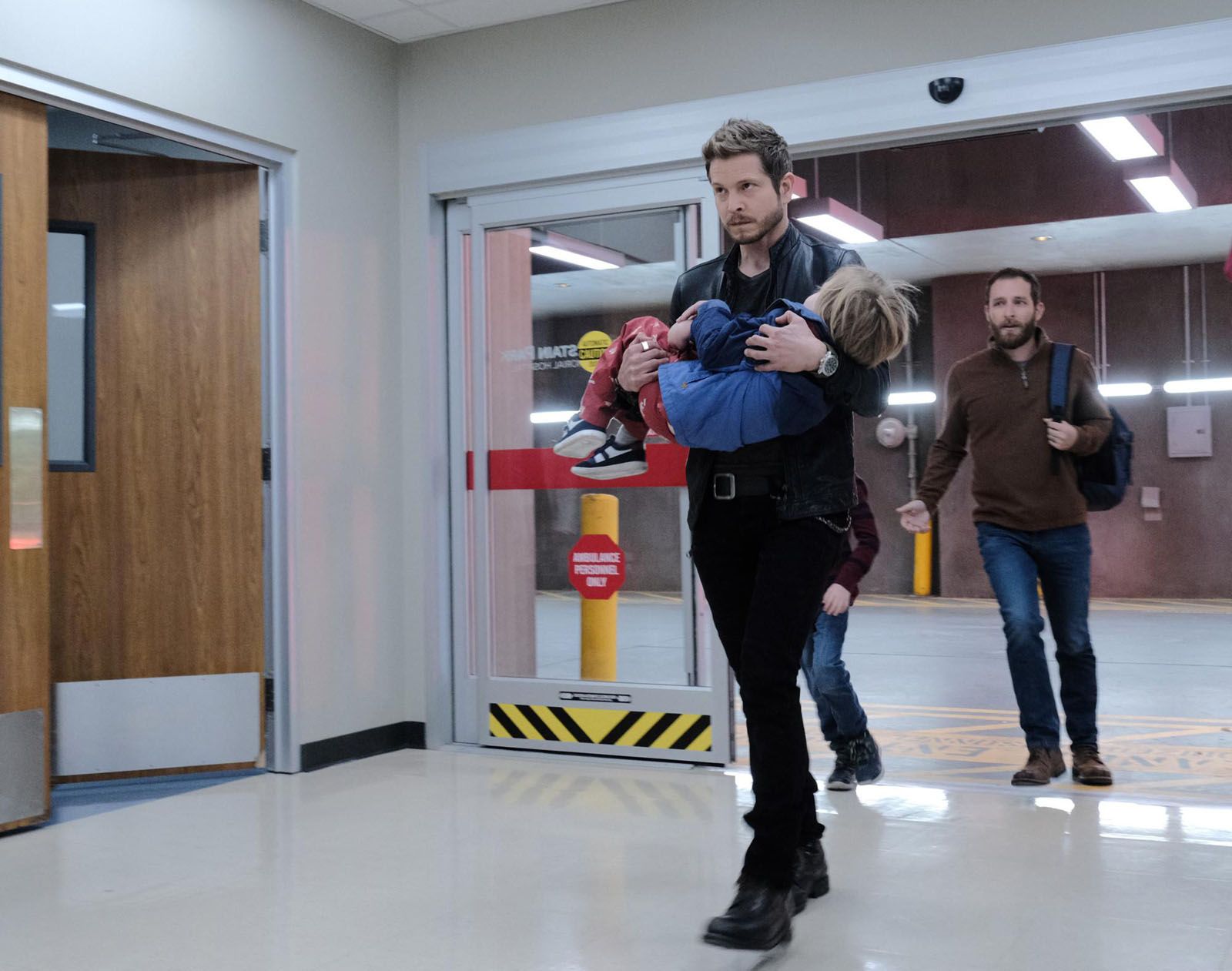 The Resident : The Resident : Photo Matt Czuchry, Adam Stephenson - 113 ...