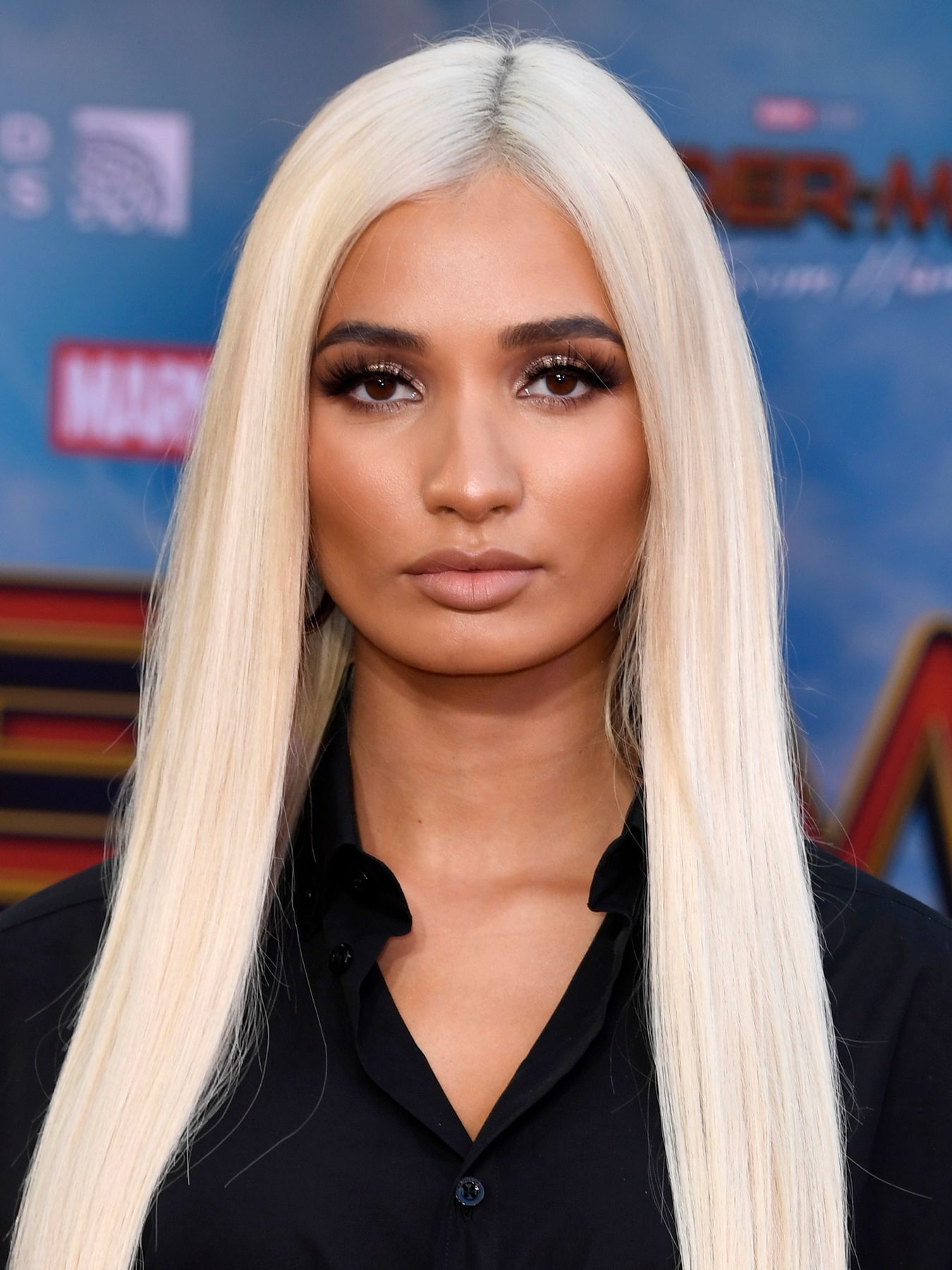 Photo de Pia Mia - Affiche Pia Mia - Photo 0 sur 3 - AlloCiné