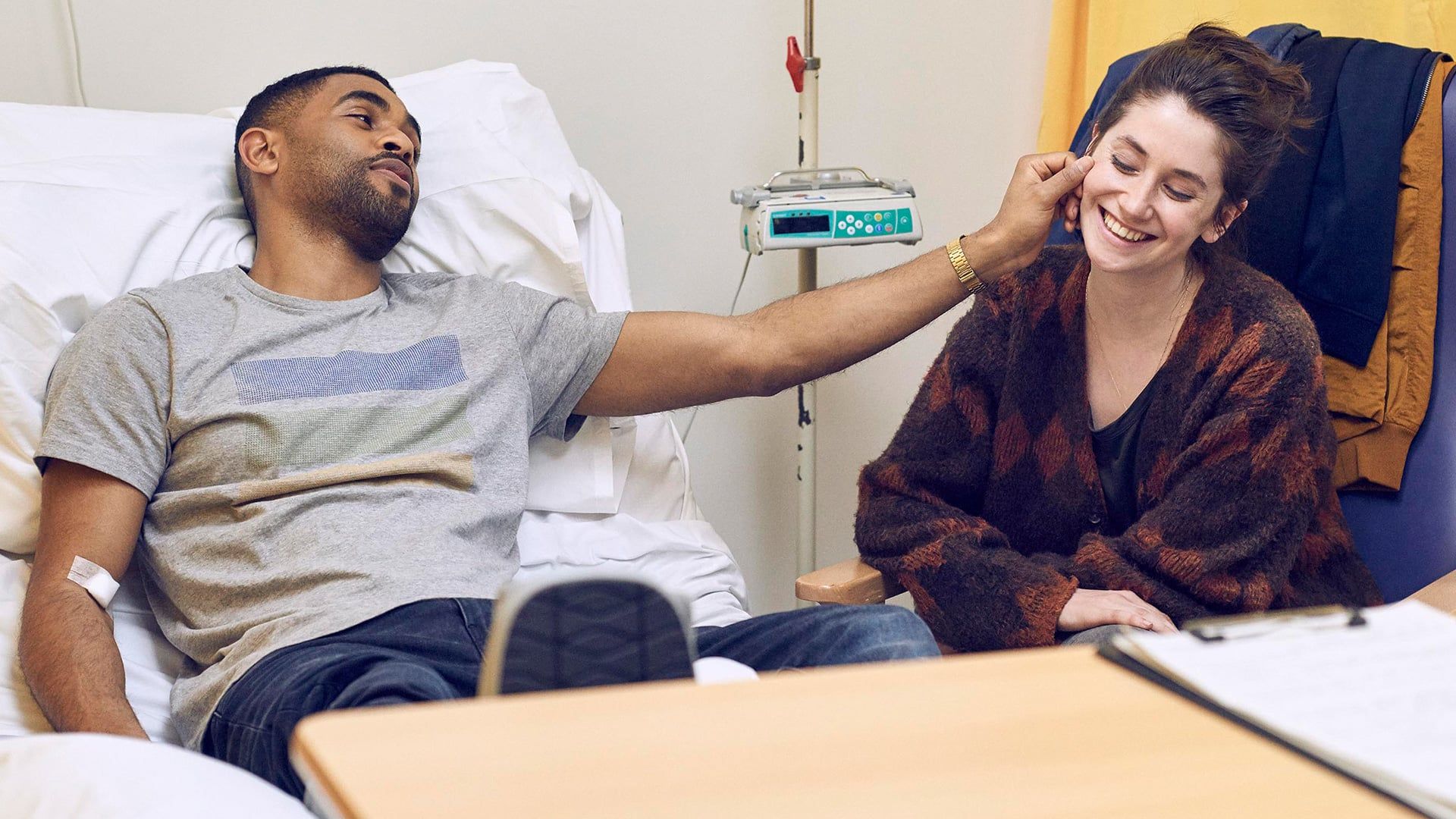 Poster Pure (2019) saison 1 - Affiche 3 sur 7 - AlloCiné