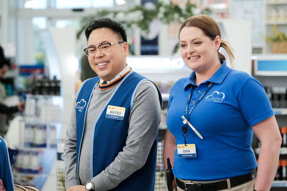 Superstore : Superstore : Photo Lauren Ash, Nico Santos - 55 sur 503 ...