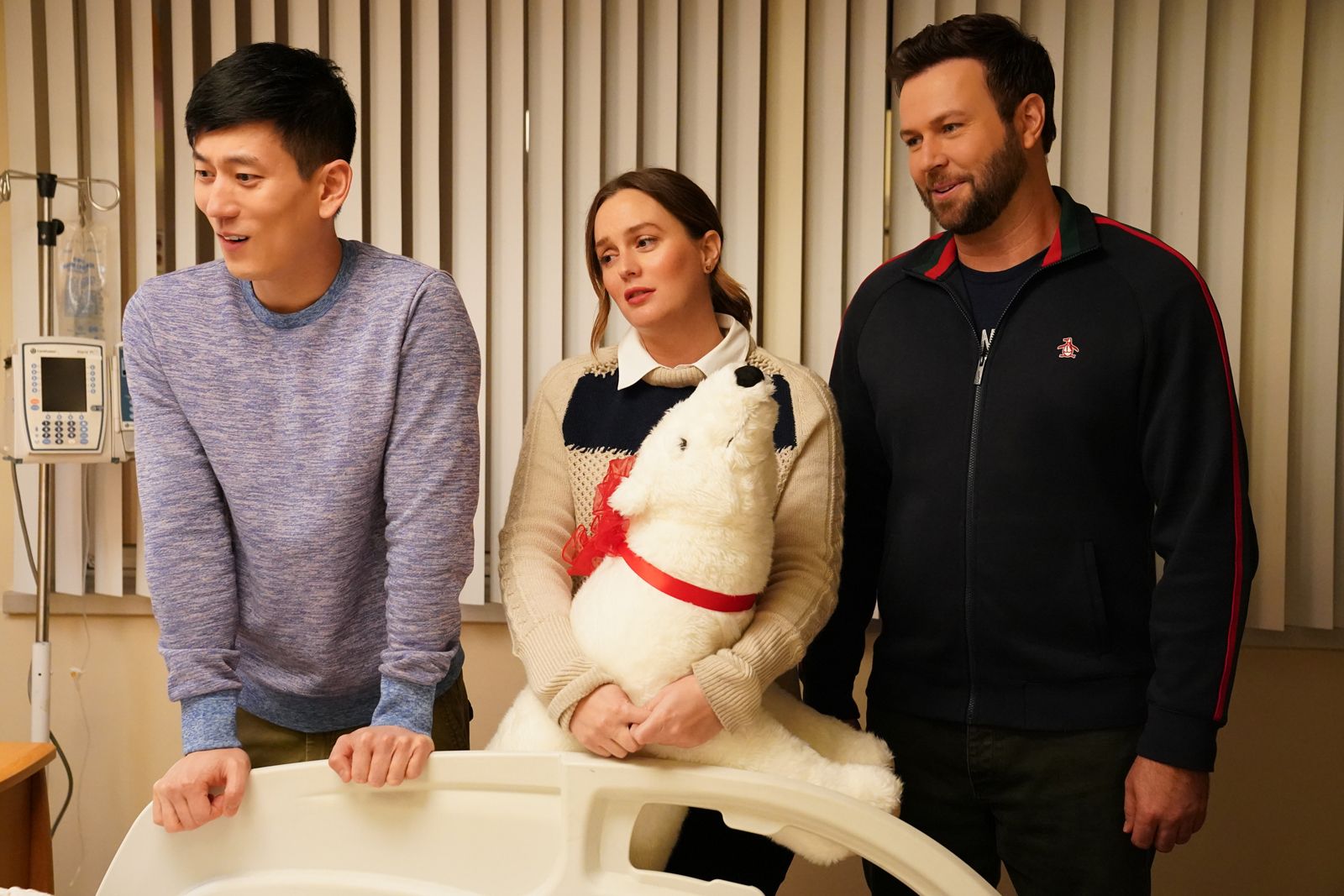 Photo de Jake Choi - Single Parents : Photo Taran Killam, Jake Choi ...