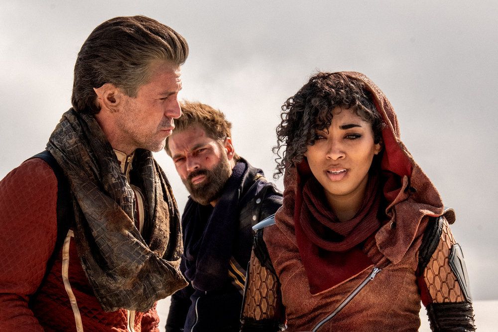 Vagrant Queen : Vagrant Queen : Photo Colin Moss, Tim Rozon, Adriyan ...