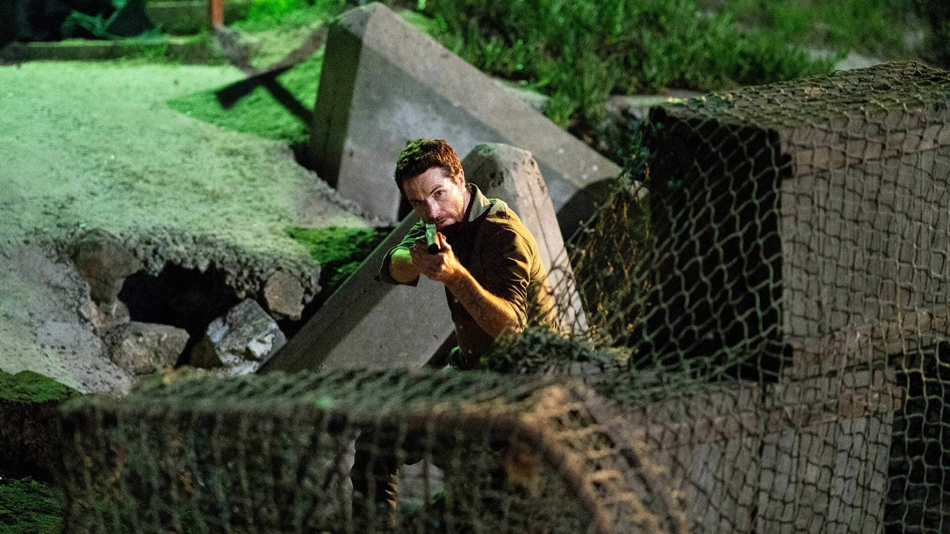 Poster Trackers saison 1 - Affiche 1 sur 8 - AlloCiné