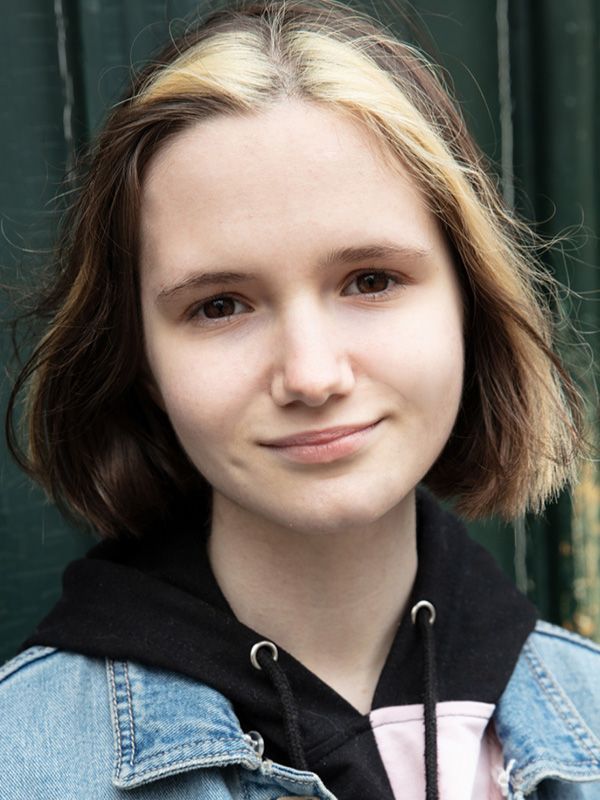 Eléna Plonka - AlloCiné