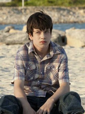 Liam James - AlloCiné